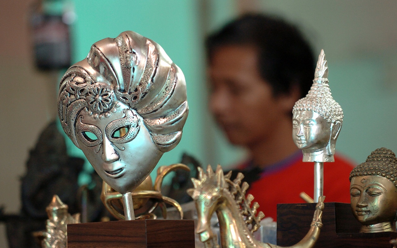 Shining Through Time, The Silver Heritage of Kotagede